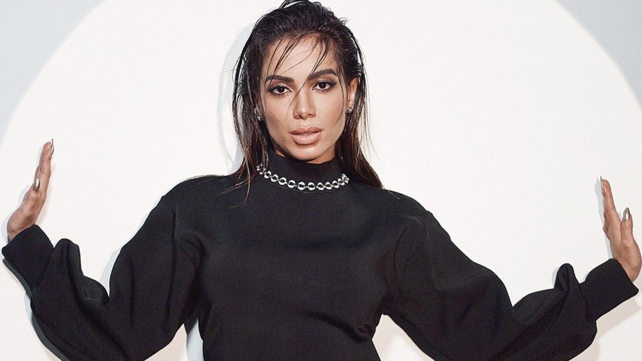 TV Time - Anitta: Made in Honório (TVShow Time)